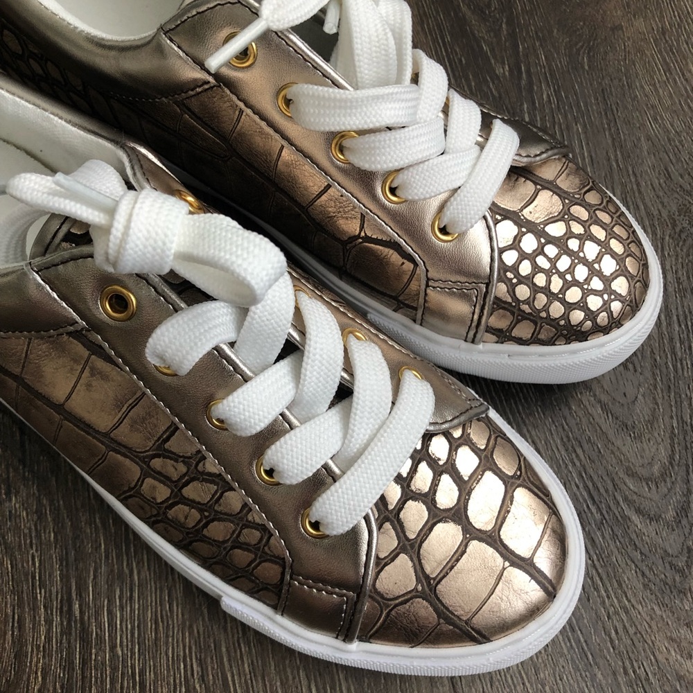 Gorgeous Metallic Croco Gold/Bronze Leather Shoes. - Gem